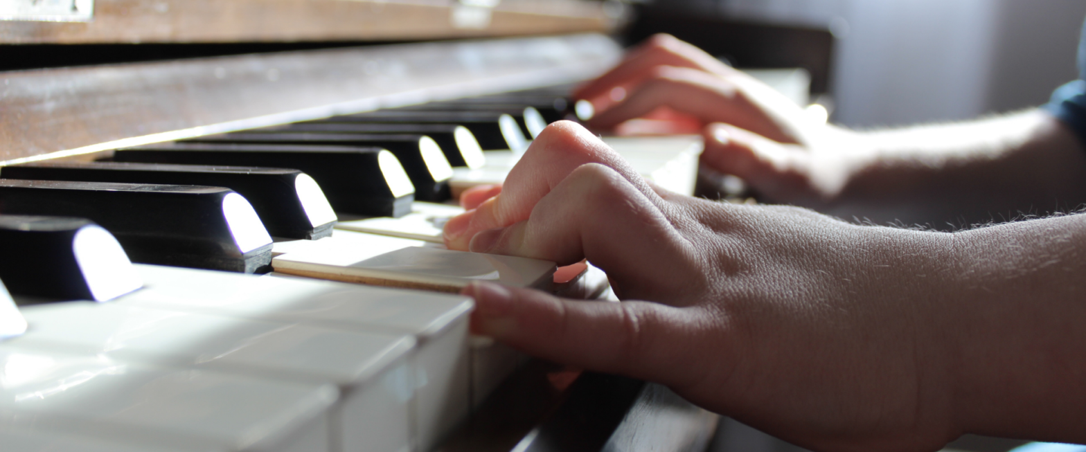 Mi Teclado | Escuela de Música en Alcalá de Henares. MUSICAEDUCA